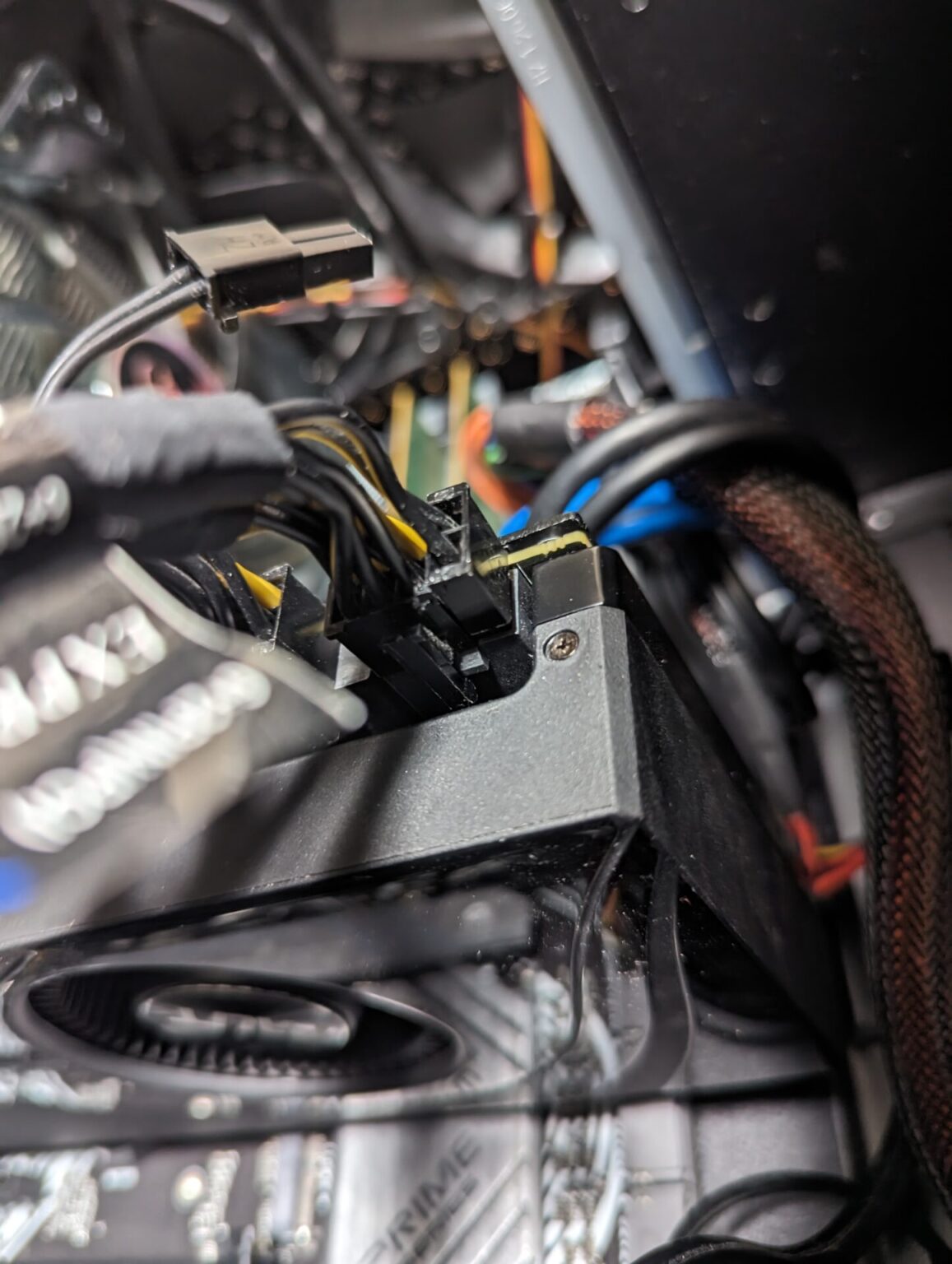 BTOパソコンの清掃方法・注意点【修理事例付】 - 修理実績 | Earth Bound